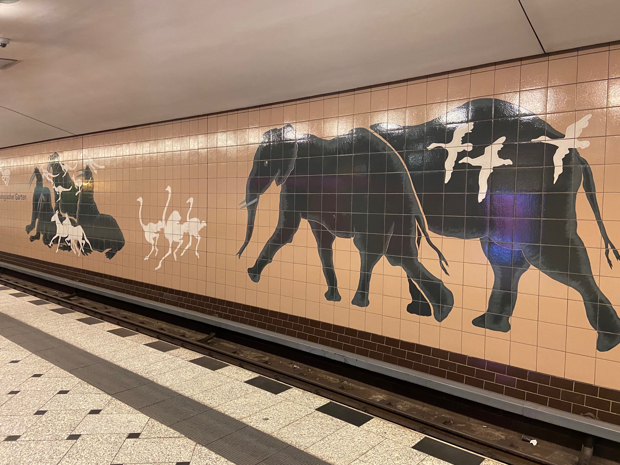 A trans | Blog | featured by Isolde Nagel